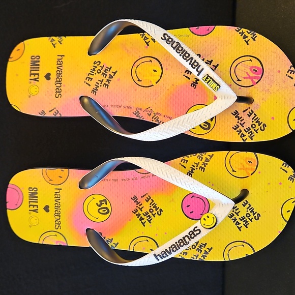 Havaianas | Shoes | Havaianas X Smiley 5th Anniversary Flip Flops Size ...